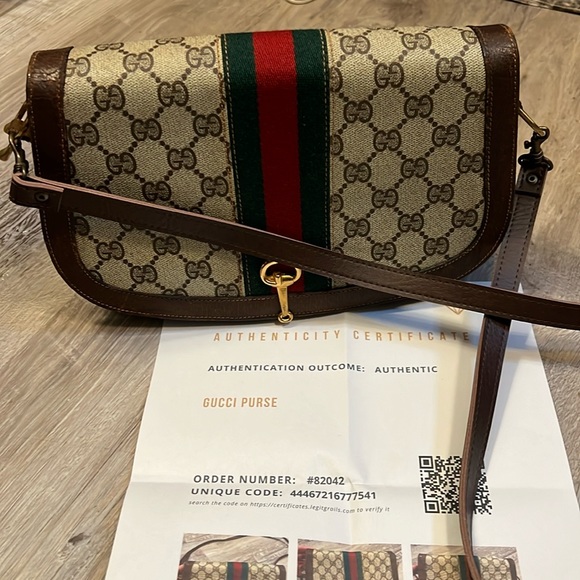 Gucci | Bags | Vintage Gucci Crossbody Bag With Certificate Of ...